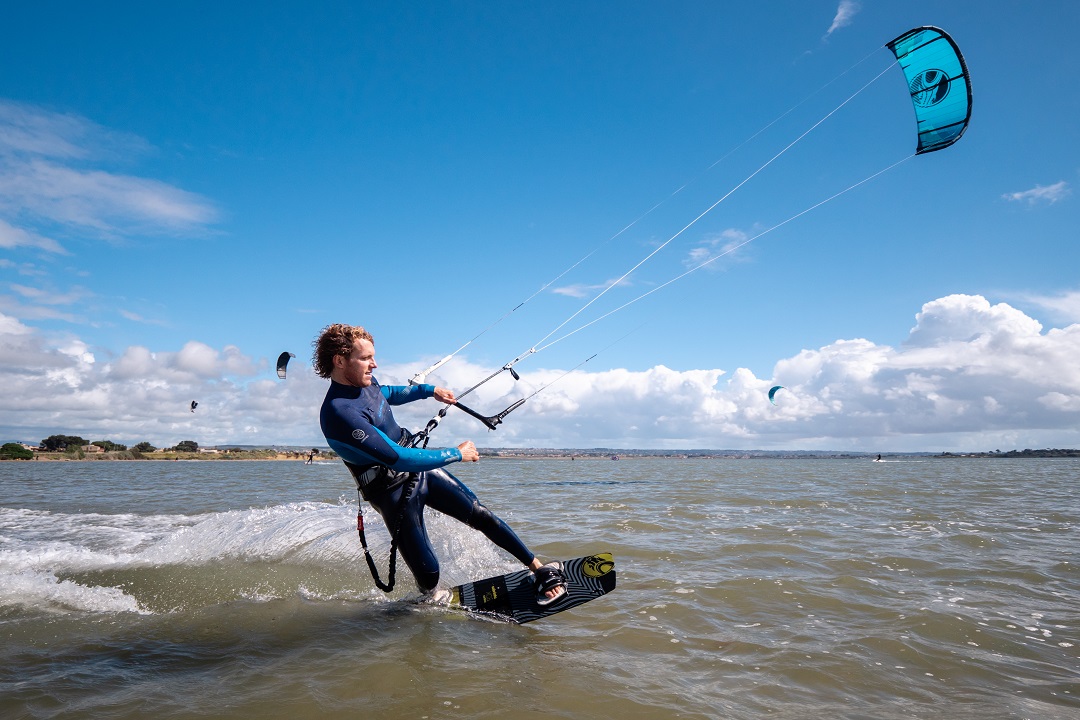11 Easy Kite Trick after Waterstart - ProKite Alby Rondina ...